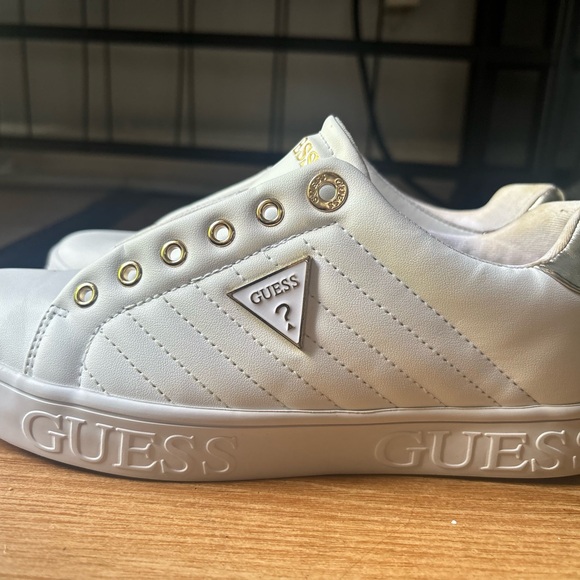 Guess | Shoes | Guess White Sneakers With Gold Accents | Poshmark